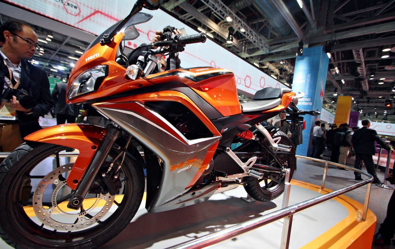 Un fabricante indio de motos comenzó a ensamblar en Argentina - Mendoza ...