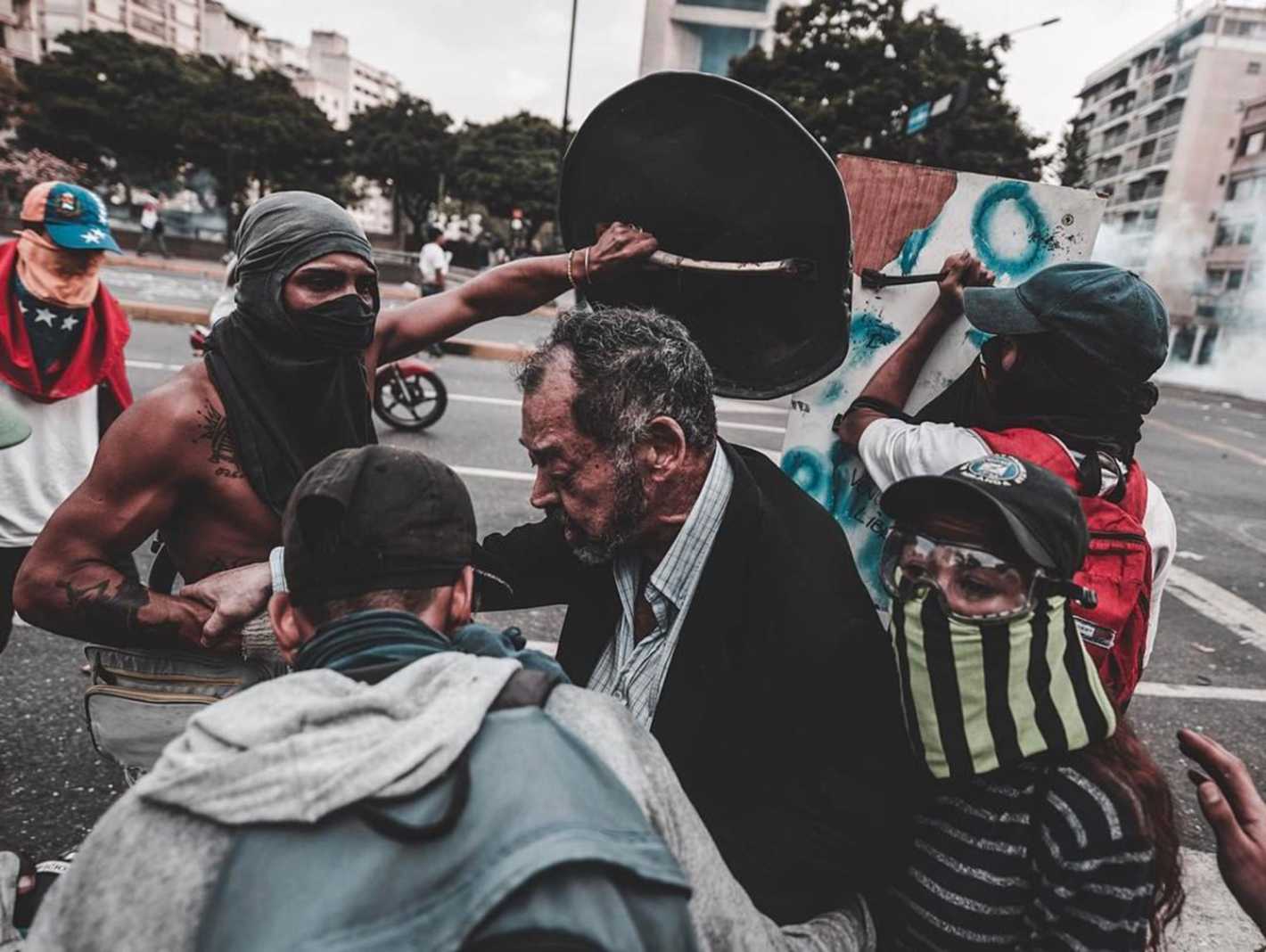 Brutales imágenes de la represión en Venezuela - Mendoza Post