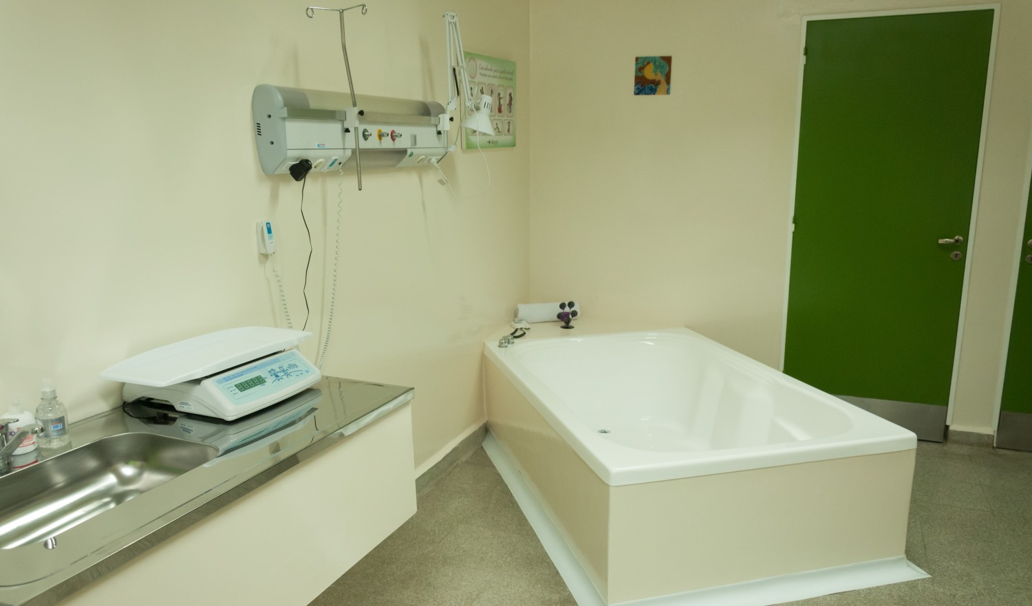 Mendoza tuvo su primer parto bajo el agua - Mendoza Post