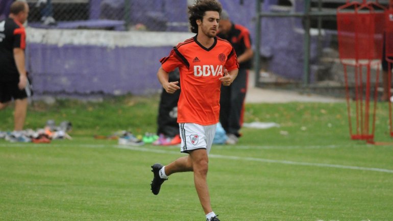 Aimar coquetea con volver al fútbol por amor - Mendoza Post