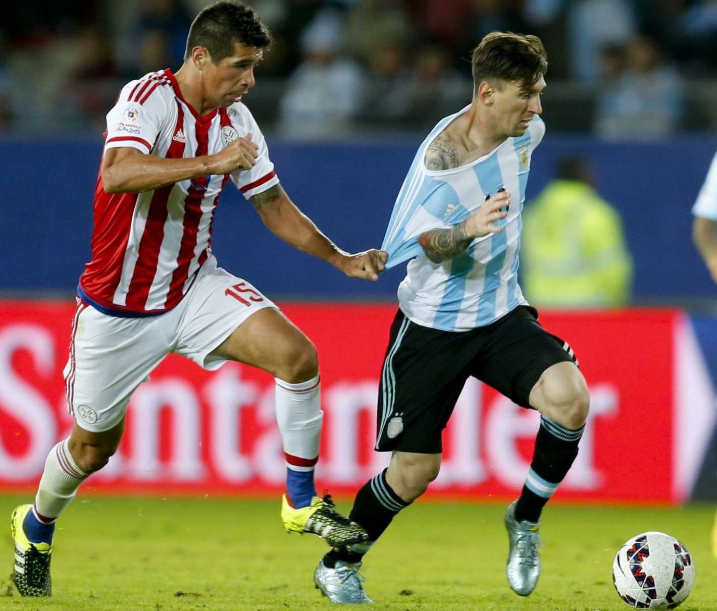 Esto es para los que dicen que Messi es un "pecho frío" - Mendoza Post