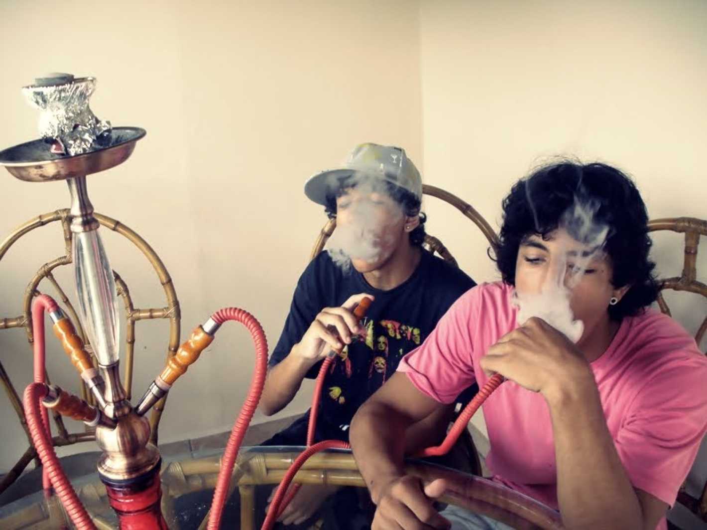 Advierten sobre los peligros de fumar Shisha o Narguile - Mendoza Post