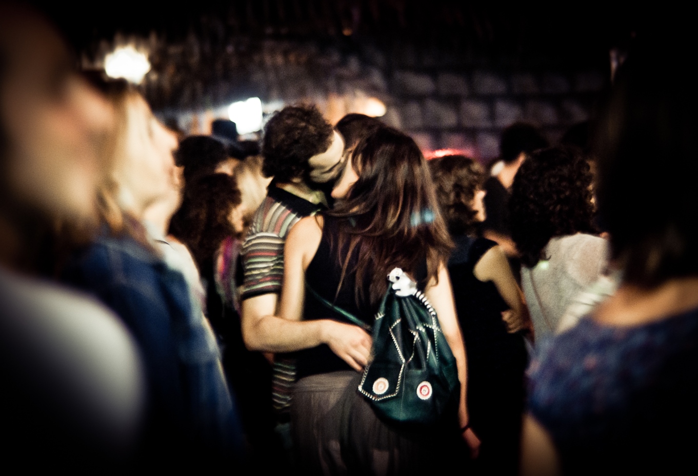 Los 12 sorprendentes datos sobre el beso - Mendoza Post