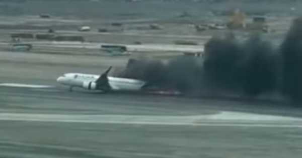 Impactante accidente de un avión con un camión de bomberos en Perú ...
