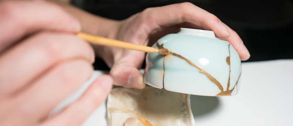 El país roto como un jarrón chino espera el kintsugi - Mendoza Post