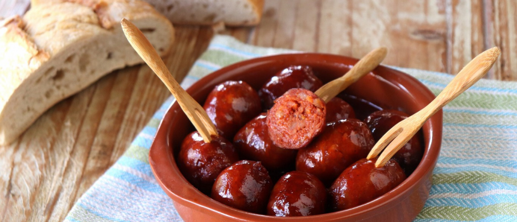 Besitos picantes: chorizo al vino dulce, un estallido de sabores ...