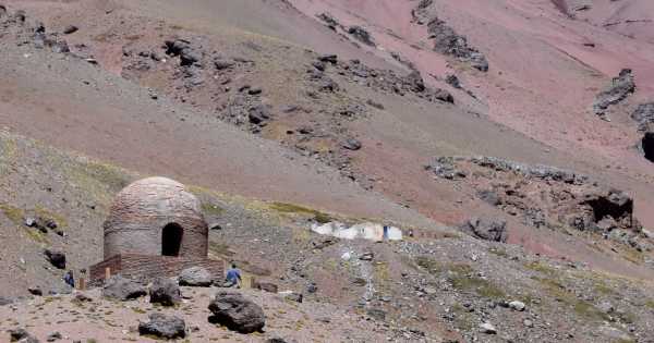 LAS POSTAS del CORREO REAL que siguen en pie junto a Chile - Mendoza Post