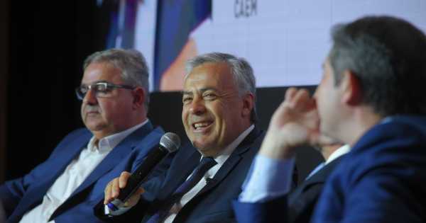 En "modo Macri", Cornejo pronosticó una "lluvia de inversiones" mineras ...