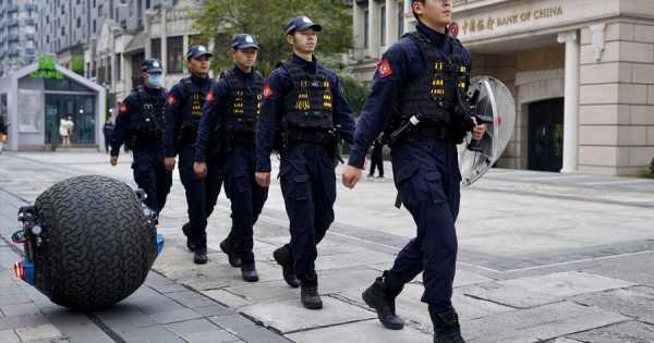 RT-G, el DISTÓPICO ROBOT que acabará con la DELINCUENCIA y con ¿la ...