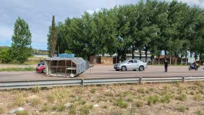 Venían a MENDOZA y VOLCARON en La Pampa: tres HOSPITALIZADOS - Mendoza Post