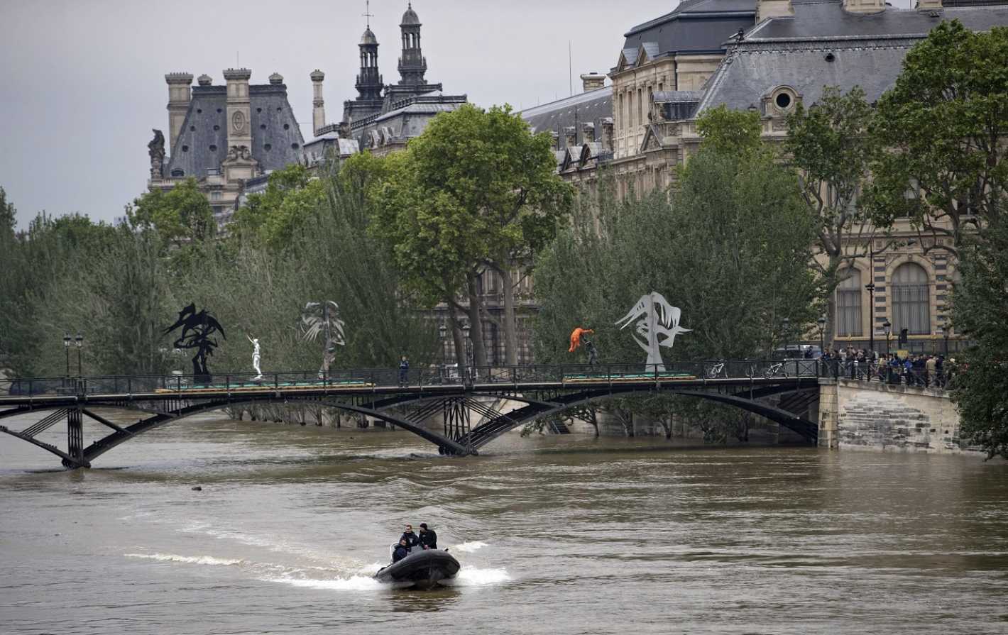 París sufre la peor inundación en 30 años - Mendoza Post